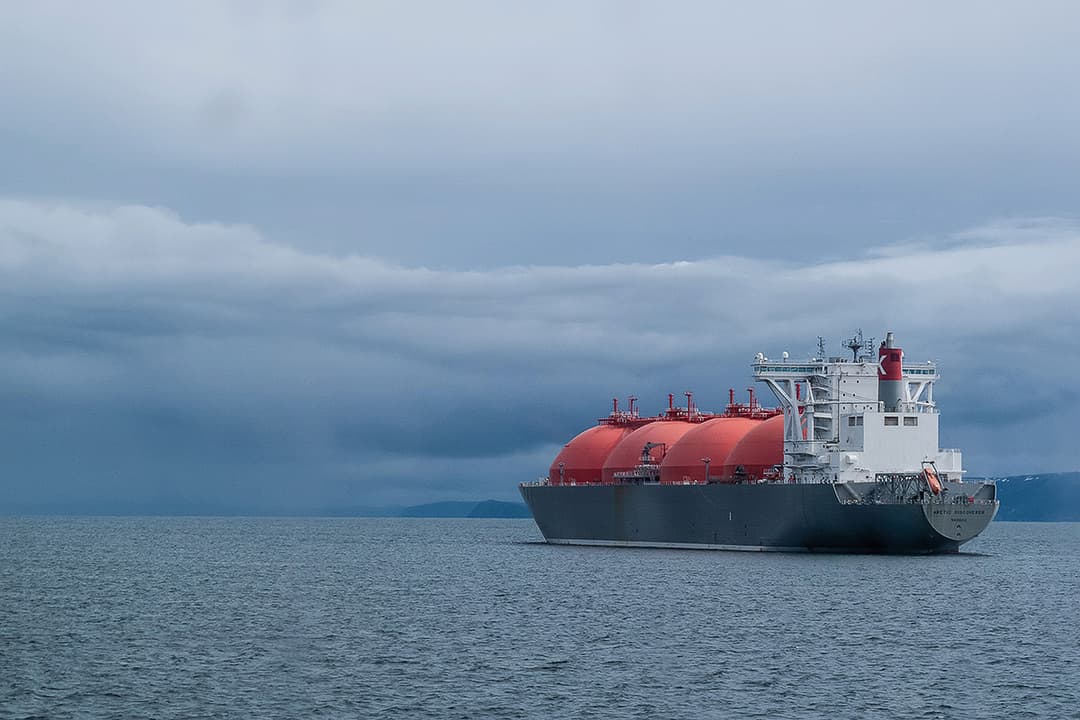 Tackling pollution and waste in the Arctic - WWF Arctic